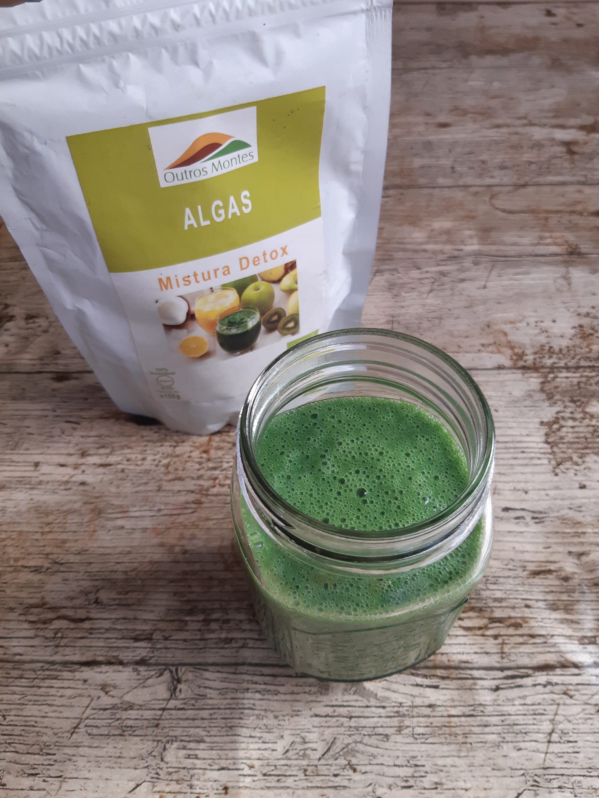 Sumo Detox com Banana e Espinafres | Blog Outros Montes